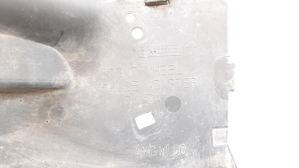 Naudotas Mercedes Benz ML-Class Priekinio bamperio kita detalė A1668850124