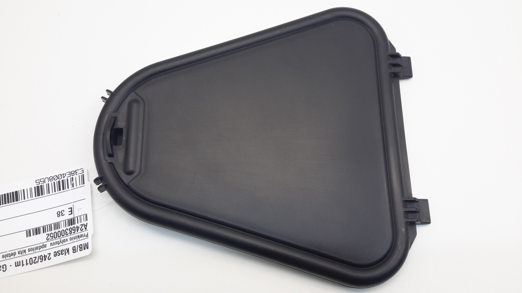 Used Mercedes Benz B-Class Another detail of the windshield wiper ...