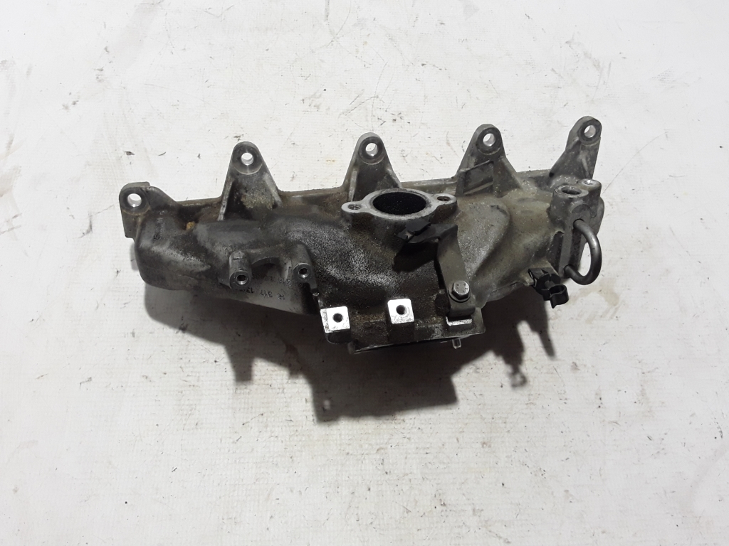 Used RENAULT Master Intake manifold 140032042R