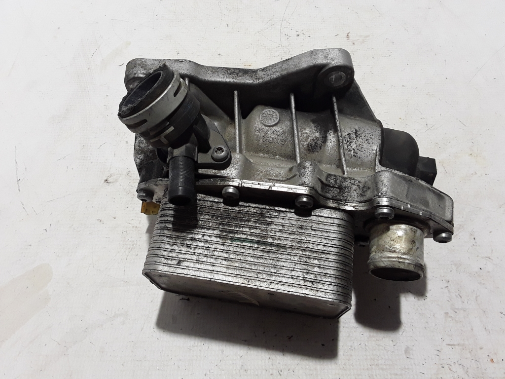 Used RENAULT Master Oil cooler 8201005235
