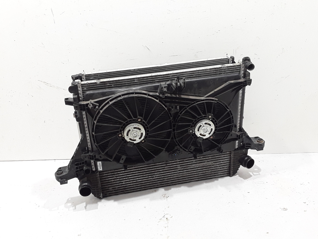 Used RENAULT Master Radiator set and its details