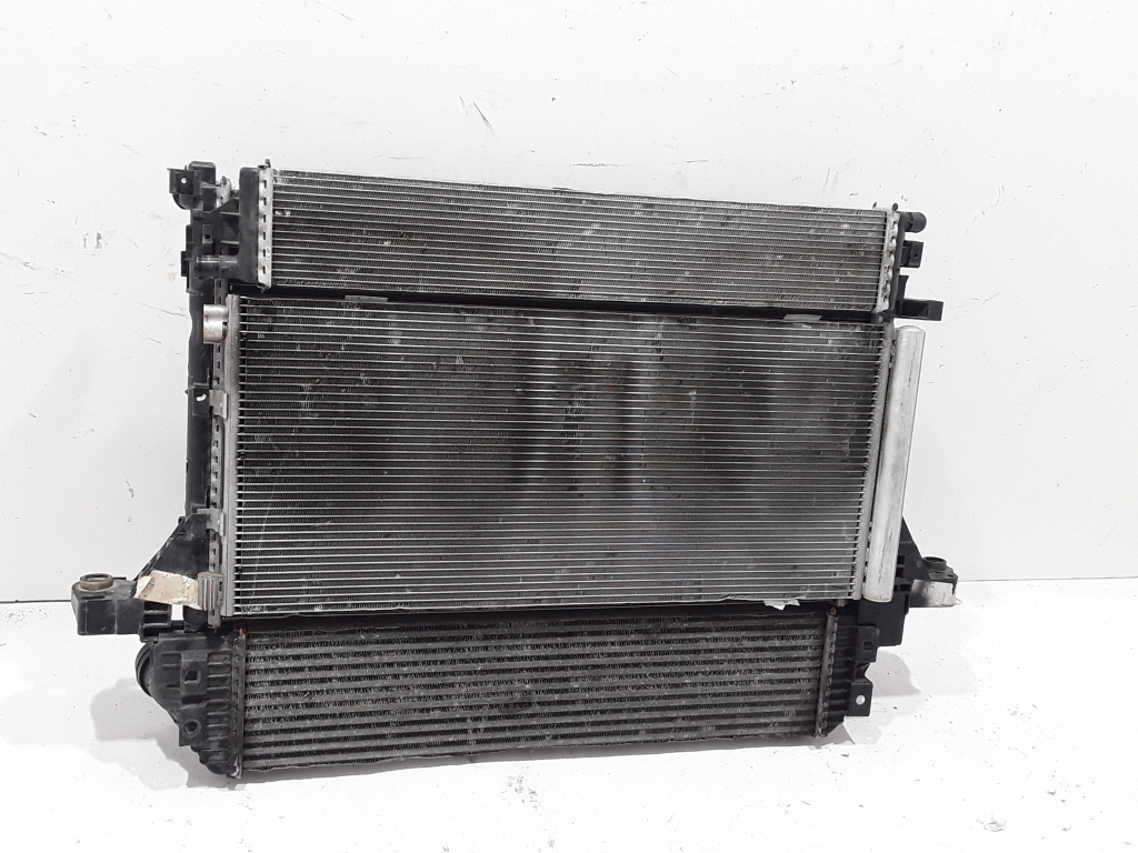 Used RENAULT Master Radiator set and its details