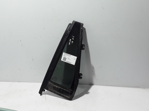 Used VOLVO XC90 Rear side door strip to glass outer 31699847