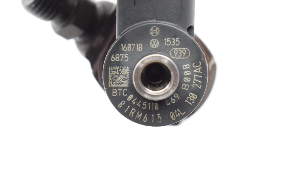 Used Volkswagen Golf Fuel injector 04L130277AC