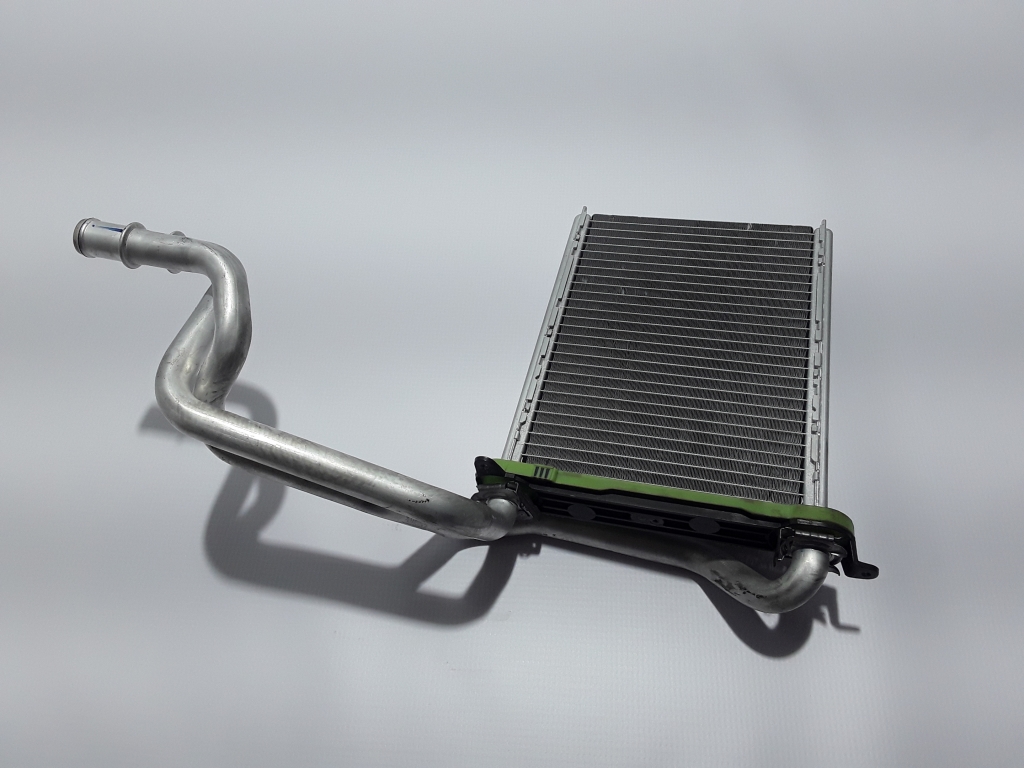 Used RENAULT Trafic Interior shoulder radiator 271159831R