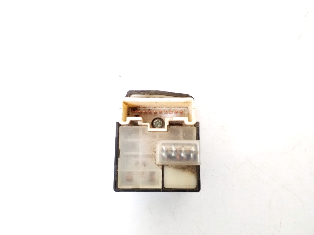 Used TOYOTA Land Cruiser Switch for mirror control 84870-28020