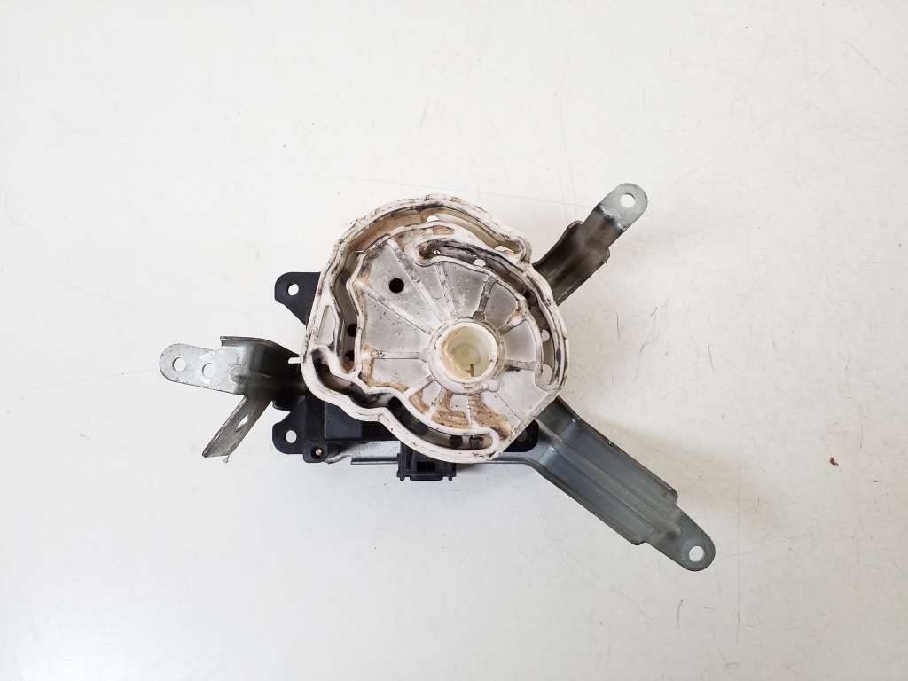 Naudotas TOYOTA Land Cruiser Salono pečiaus sklendės varikliukas 87106 ...