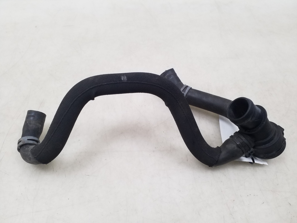 Naudotas AUDI A6 Vamzdis 4F0122293A