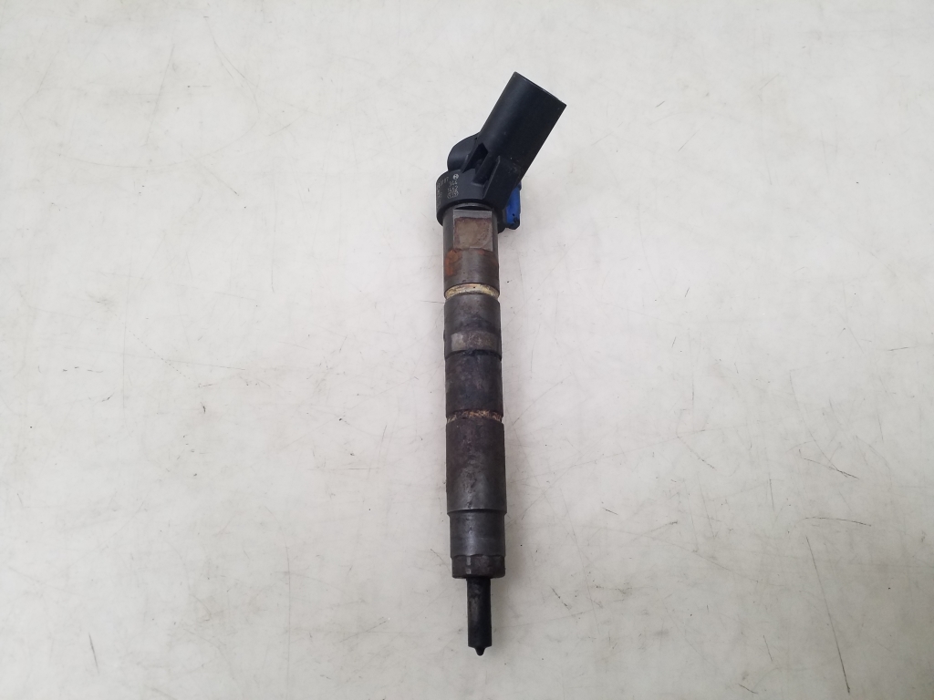 Used Mercedes Benz E-Class Fuel injector A6540700187