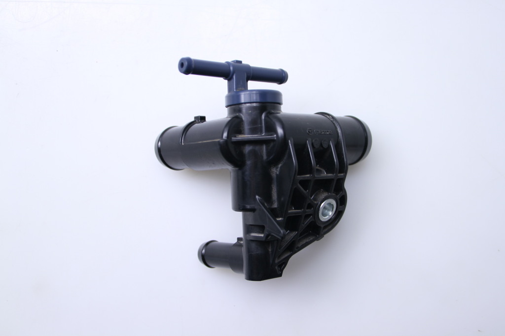 Naudotas Mazda 6 Termostato korpusas SH1815170