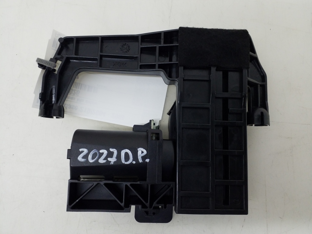 Used Mercedes Benz CLS-Class Other part of the front seat A0009700026