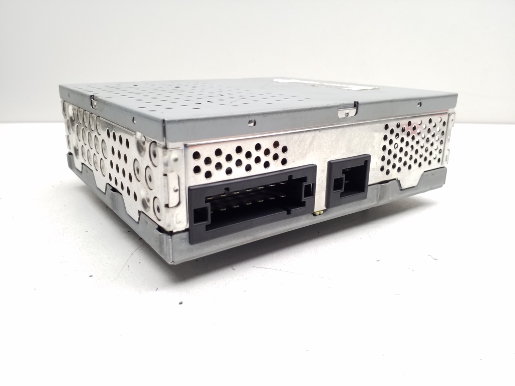 Used Mercedes Benz CLS-Class Audio hardware amplifier A2118706689