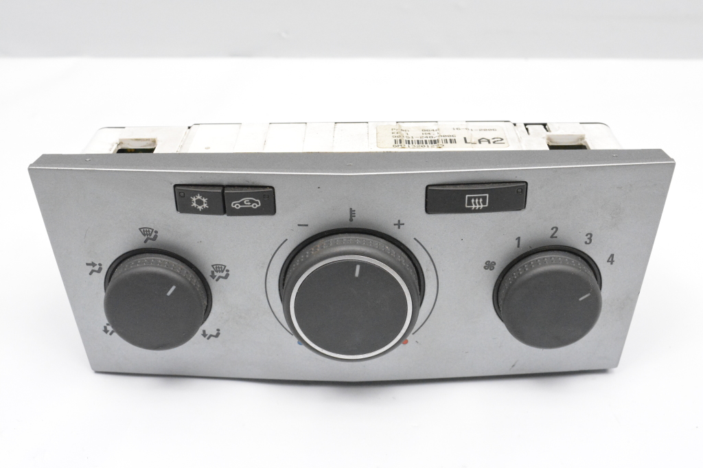 Naudotas Opel Astra Salono pečiaus valdymo skydelis 13201299