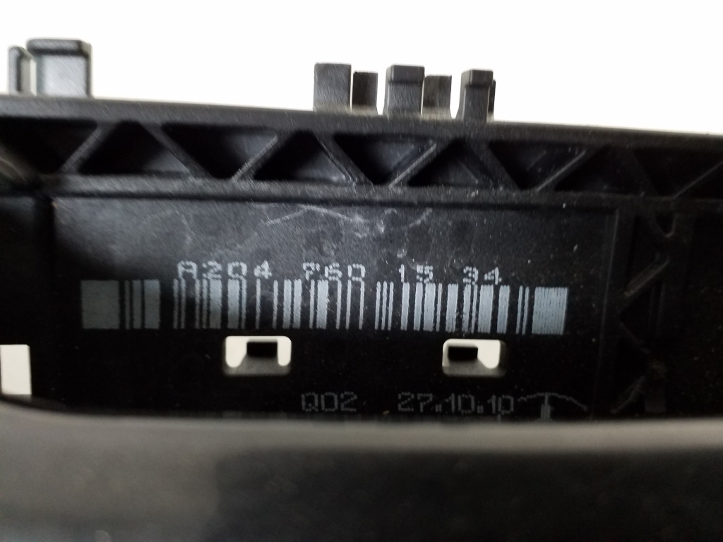 Used Mercedes Benz E-Class Front door external opening handle and its ...