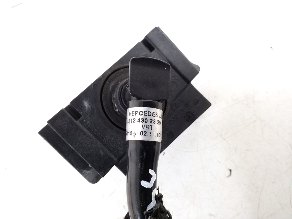 Used Mercedes Benz E-Class Intestine A2124302329