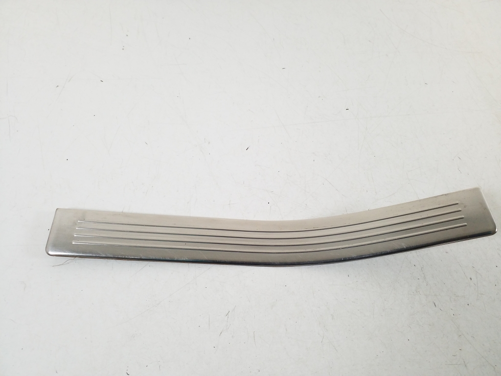 Used Mercedes Benz E-Class Inner threshold trim A2126861136