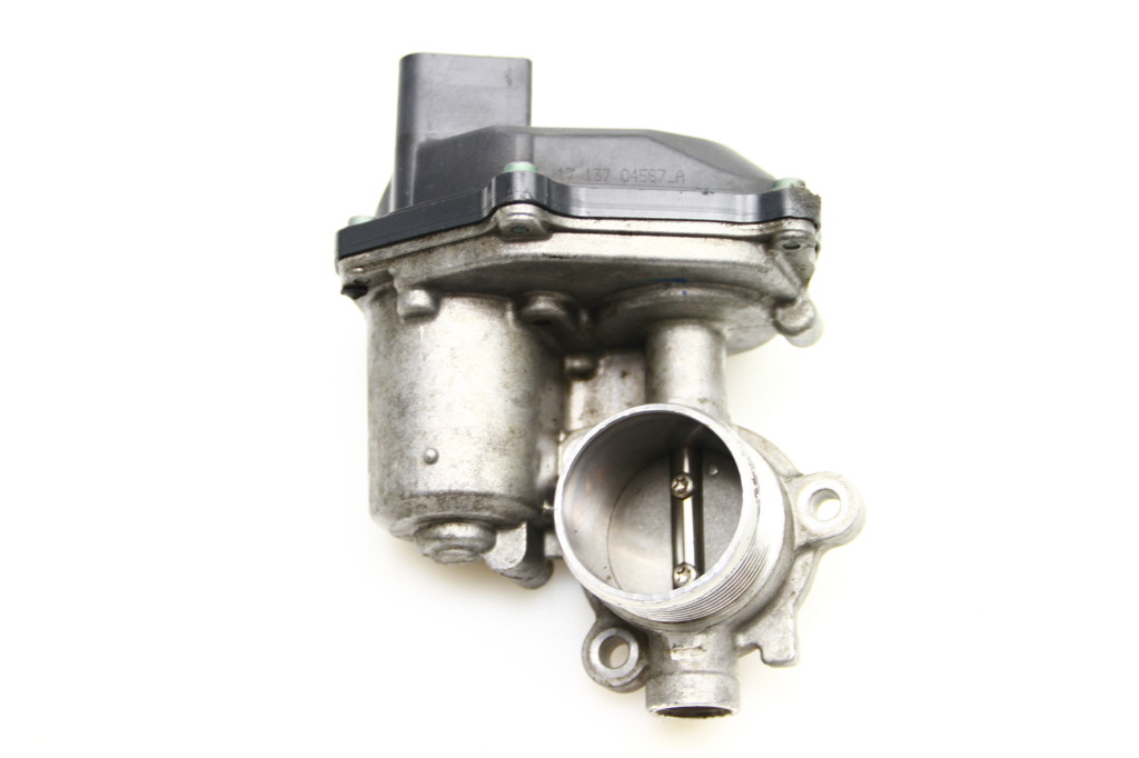 Used Volkswagen Golf EGR valve valve 04L131501M