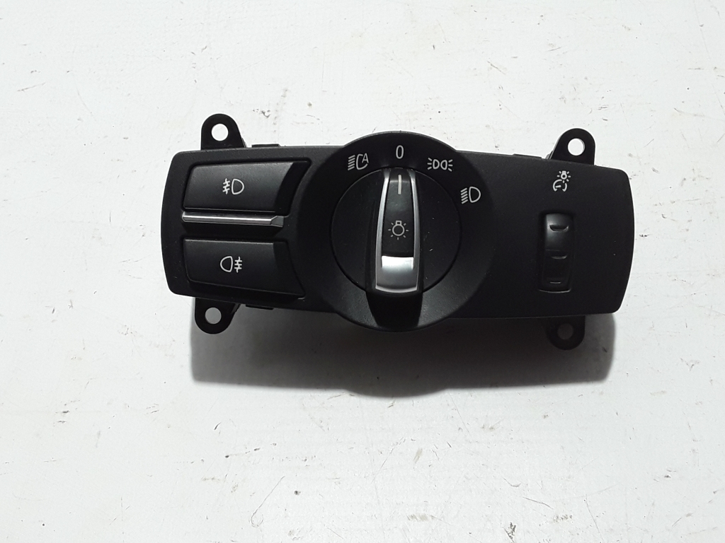 Used BMW 5 SERIES Light on switch 9192744