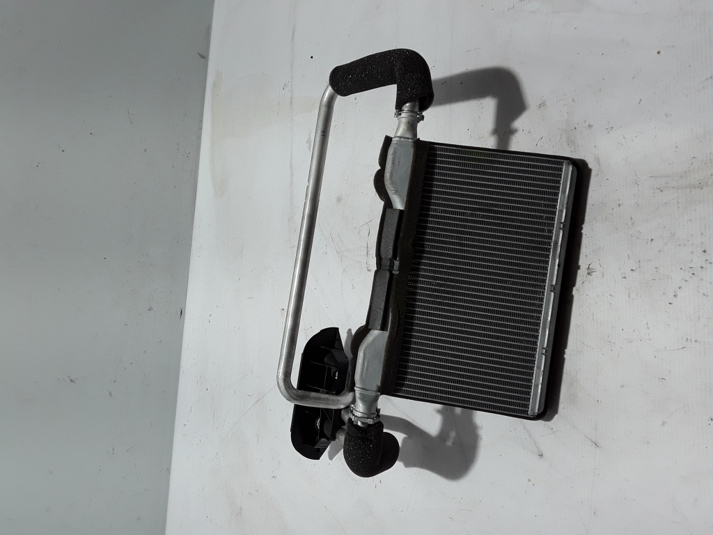 Naudotas BMW 5 SERIES Salono pečiuko radiatorius 9163330