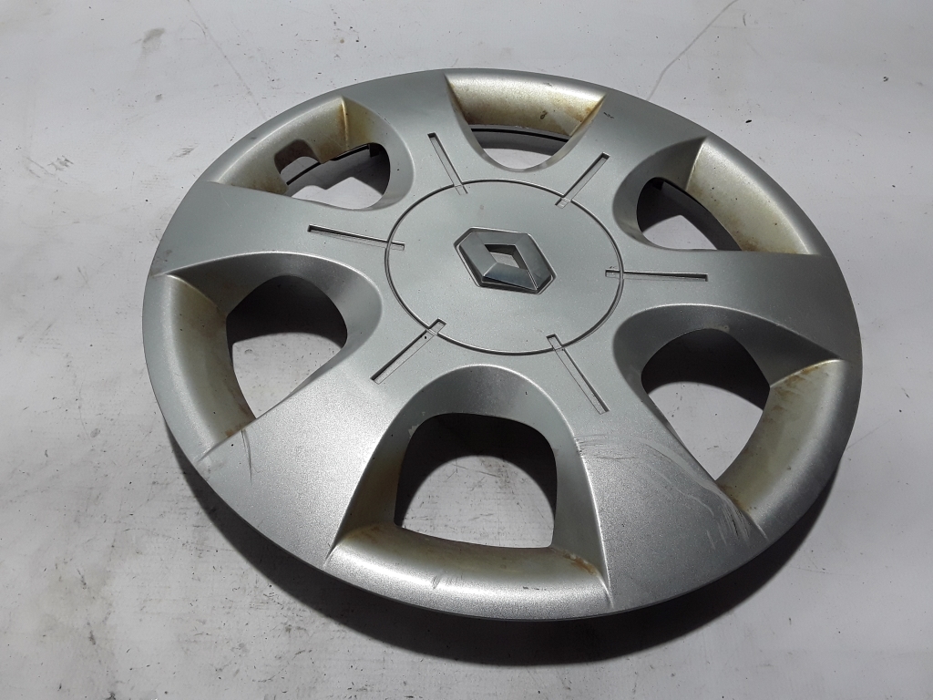 Used RENAULT Trafic Rim cover 8200458589