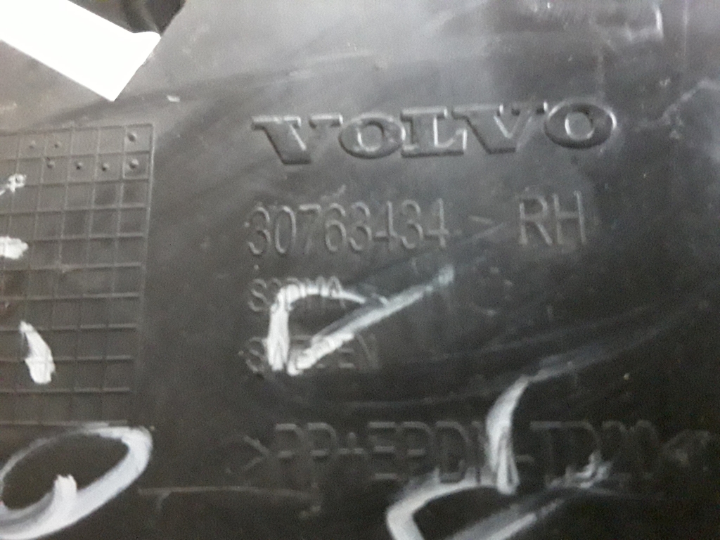 Used VOLVO XC60 Headlamp holder 30763434