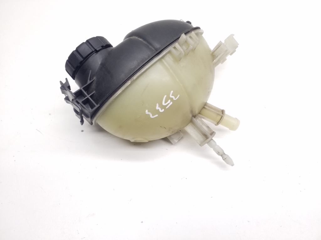 MERCEDES-BENZ C (W204) Expansion Tank A2045000549 21851255 - Used parts ...