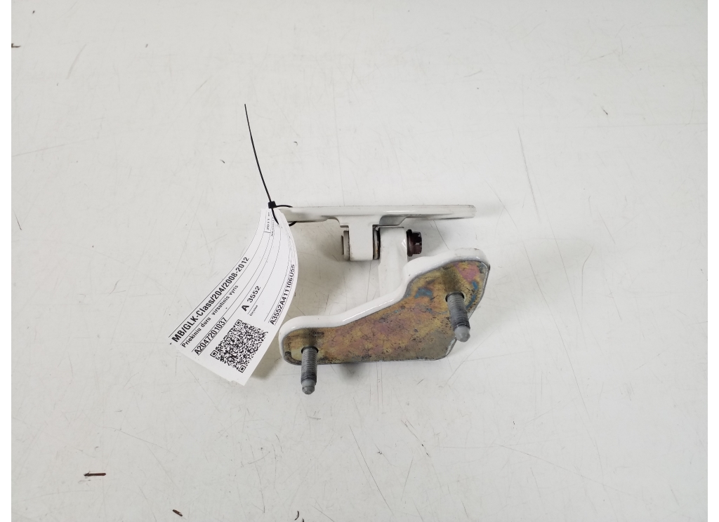 Used Mercedes Benz GLK-Class Front door top hinge A2047201037