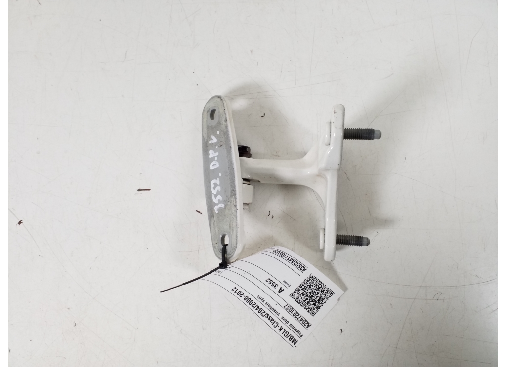 Used Mercedes Benz GLK-Class Front door top hinge A2047201037
