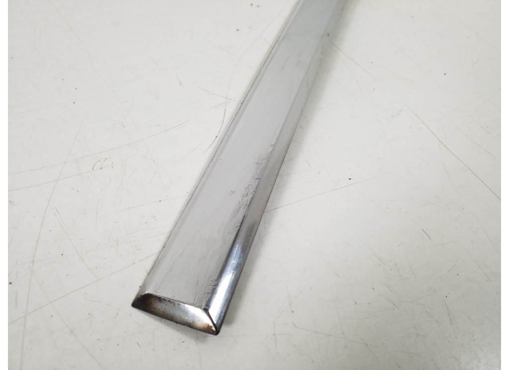 Used Mercedes Benz GLK-Class Rear side door strip A2047300480