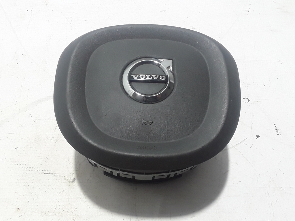Used VOLVO XC90 Airbag steering wheel 39825814