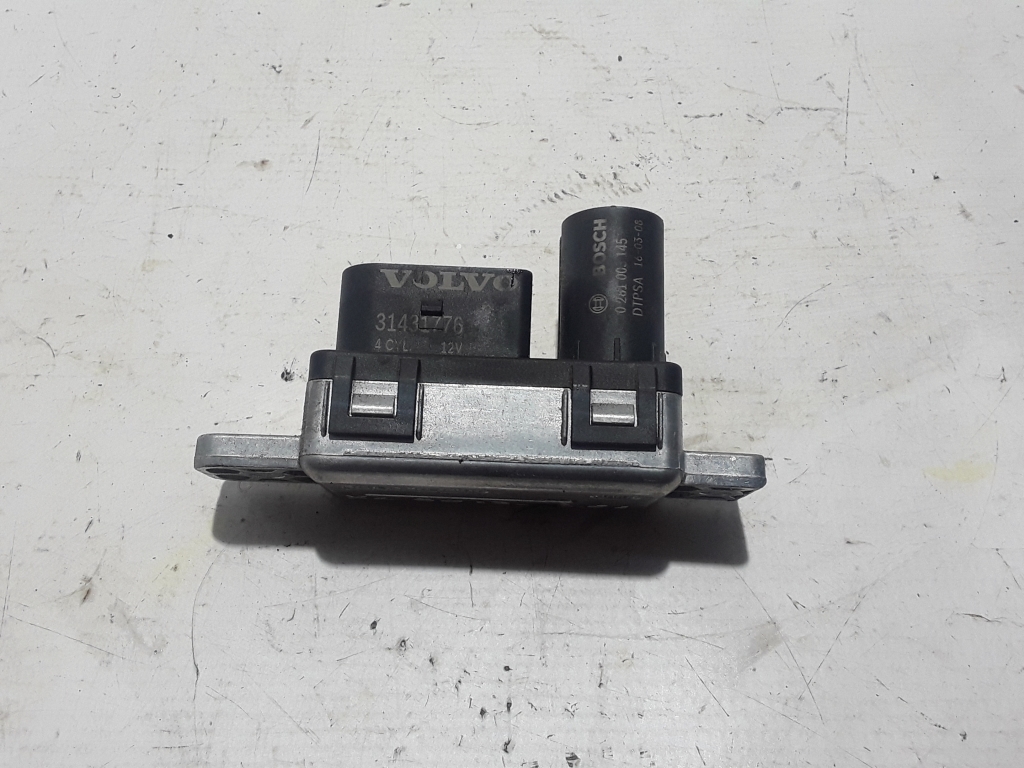 Naudotas VOLVO XC90 Žvakių pakaitinimo rėlė 31431776