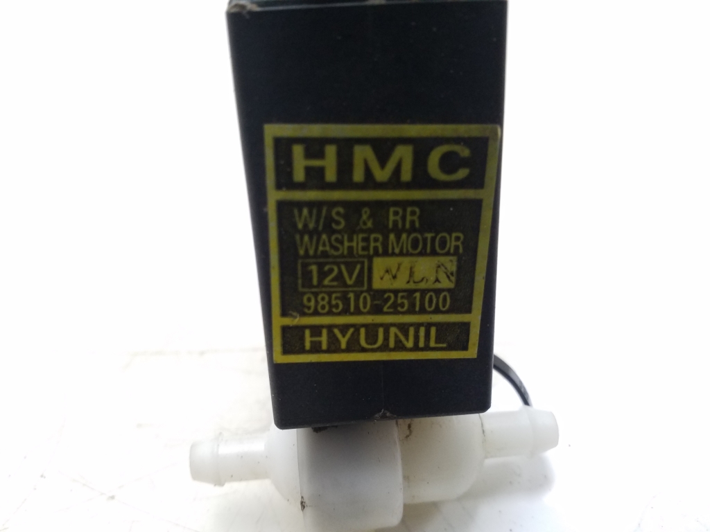 Used Hyundai Accent Front window washer motor 9851025100