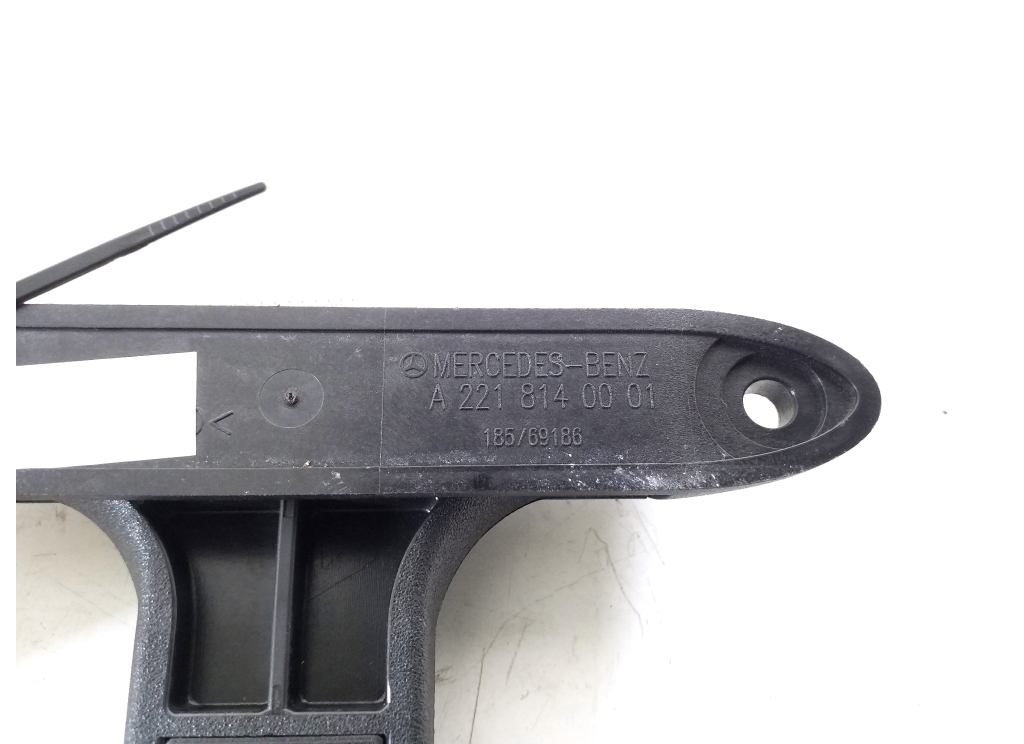 Used Mercedes Benz S-Class Other detail of the trunk interior A2218140001