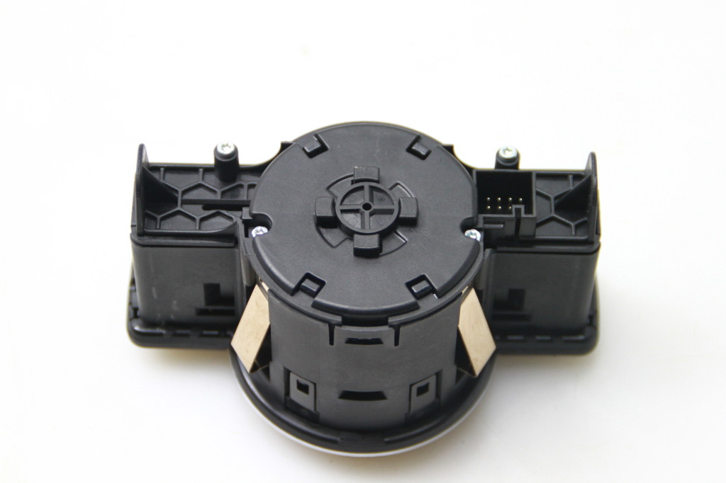 Naudotas Mercedes Benz C-Class Jungiklis šviesų įjungimo A2049053103