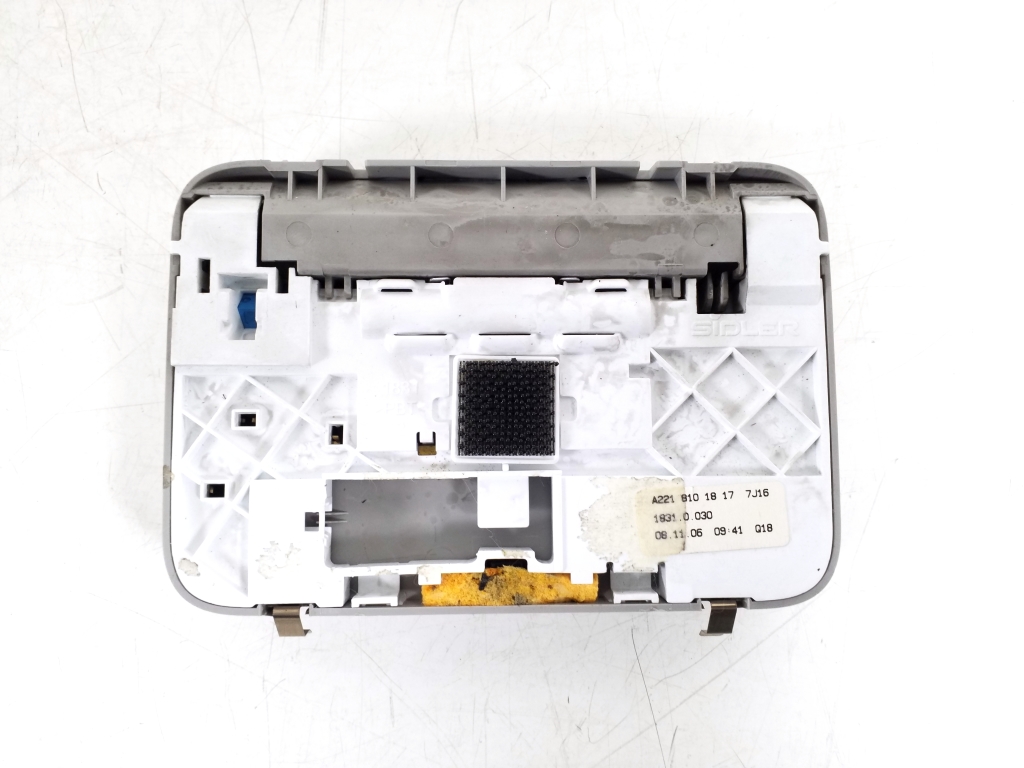 Used Mercedes Benz S-Class Another detail of the roof knockout A2218101817