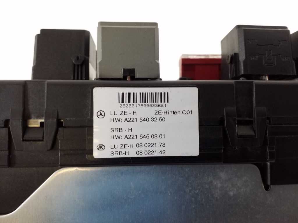 Used Mercedes Benz S-Class Fuse box in the boot A2215450801