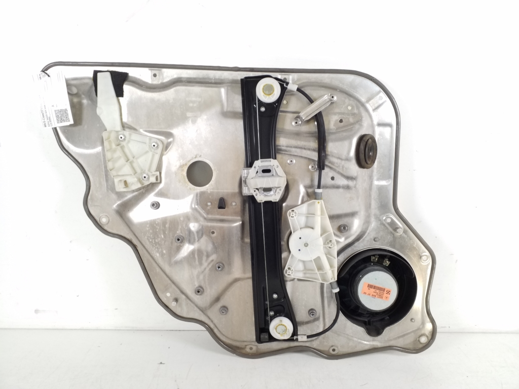 Used Mercedes Benz S-Class Rear side door window lifter and its details