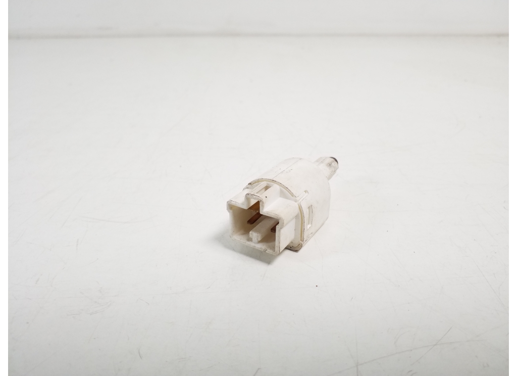 Used TOYOTA Hilux Brake switch to pedal 84340-09040