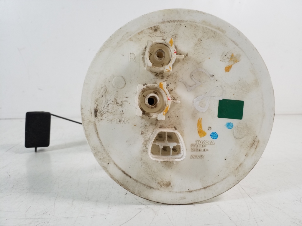 Used TOYOTA Hilux Fuel level gauge in the tank 77010-0K011
