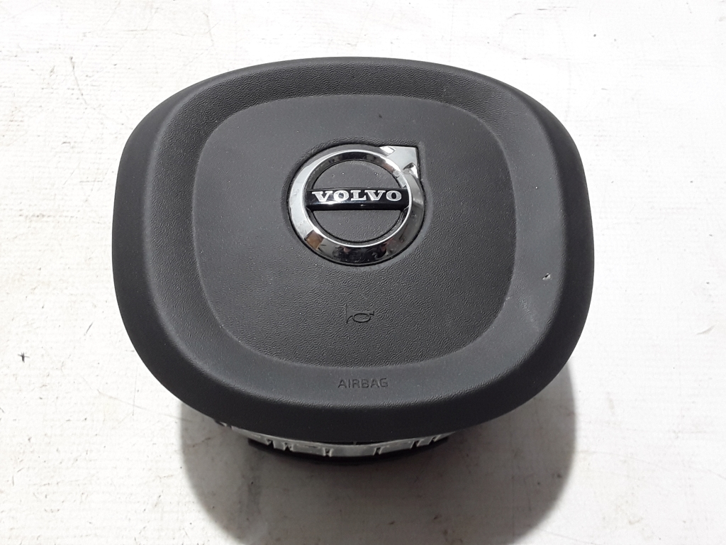 Used VOLVO XC60 Airbag steering wheel 39834785