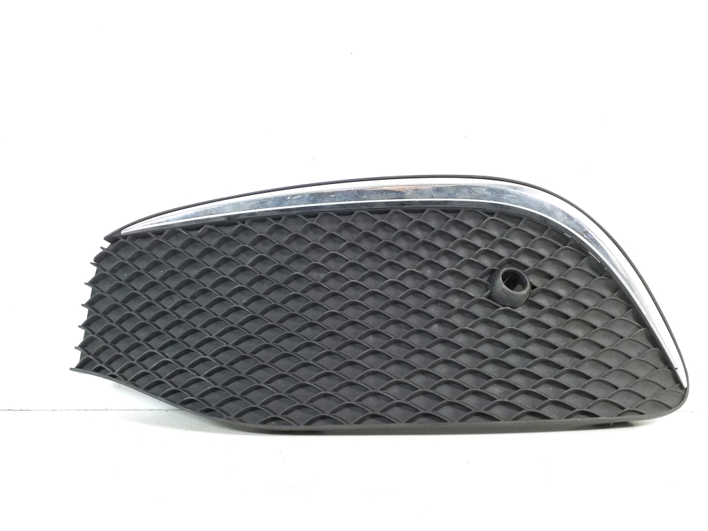 Used Mercedes Benz E-Class Front bumper fog lamp cover A2138851122