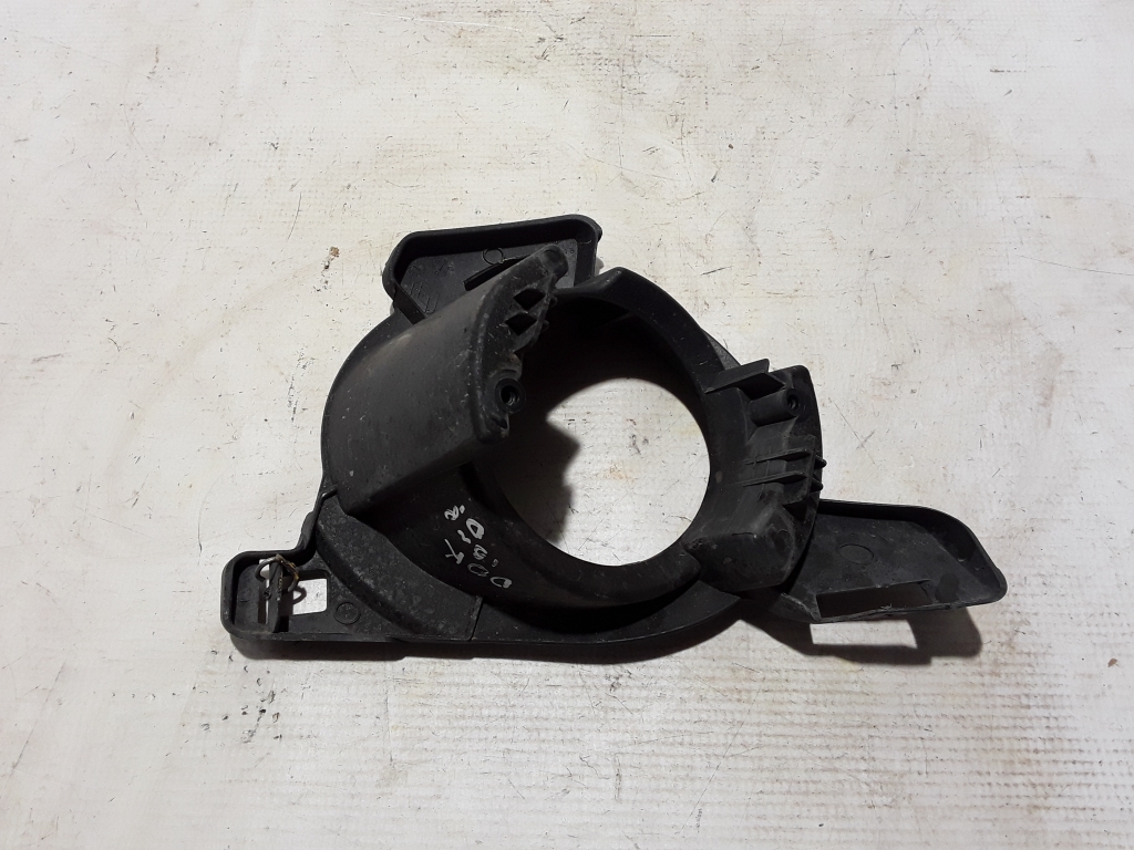 Used Dacia Dokker Front bumper fog lamp holder 269117917R