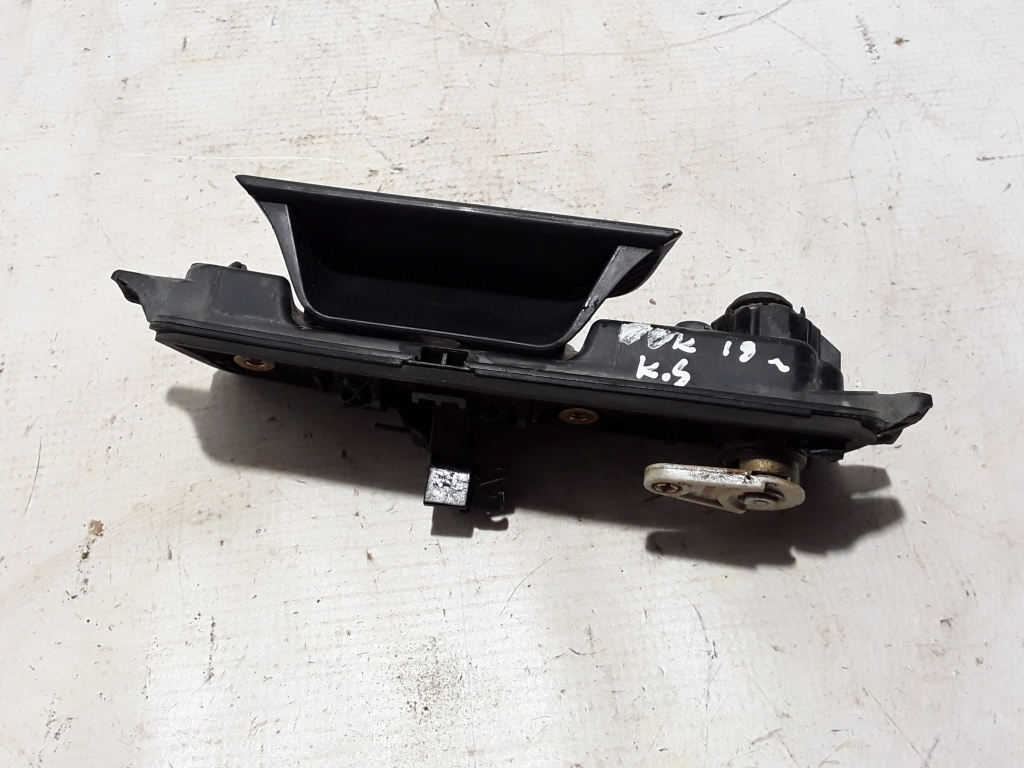 Used Dacia Dokker Rear door opening outer handle and its details 806079586R