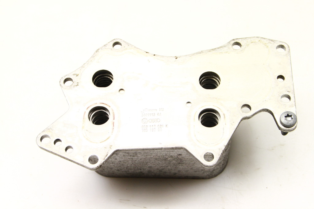 Used AUDI A4 Oil cooler 059117021K