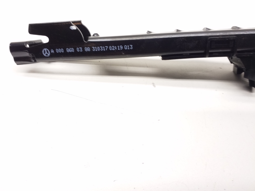 Used Mercedes Benz C-Class Seat belt height adjuster A0008600388