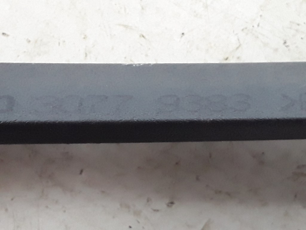 Used VOLVO XC60 Windshield wiper mechanism trim to the glass 30779383