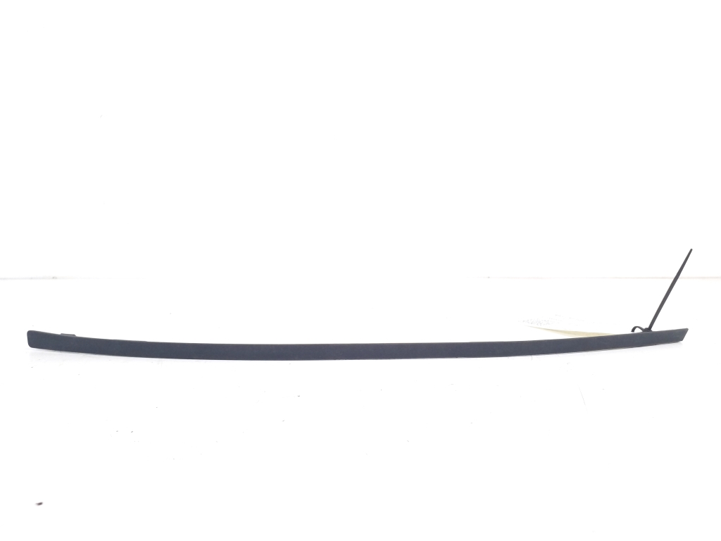 Used Mercedes Benz CLA-Class Other part of the front bumper A1188855401