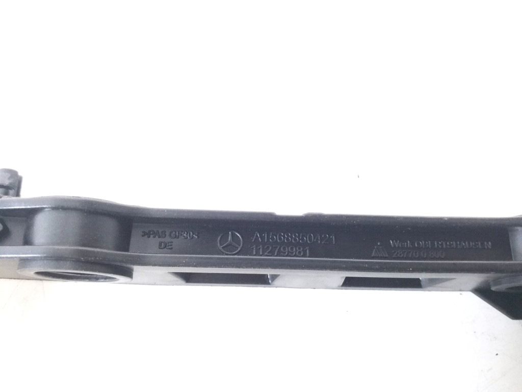 Naudotas Mercedes Benz GLA-Class Galinio bamperio laikiklis A1568850421