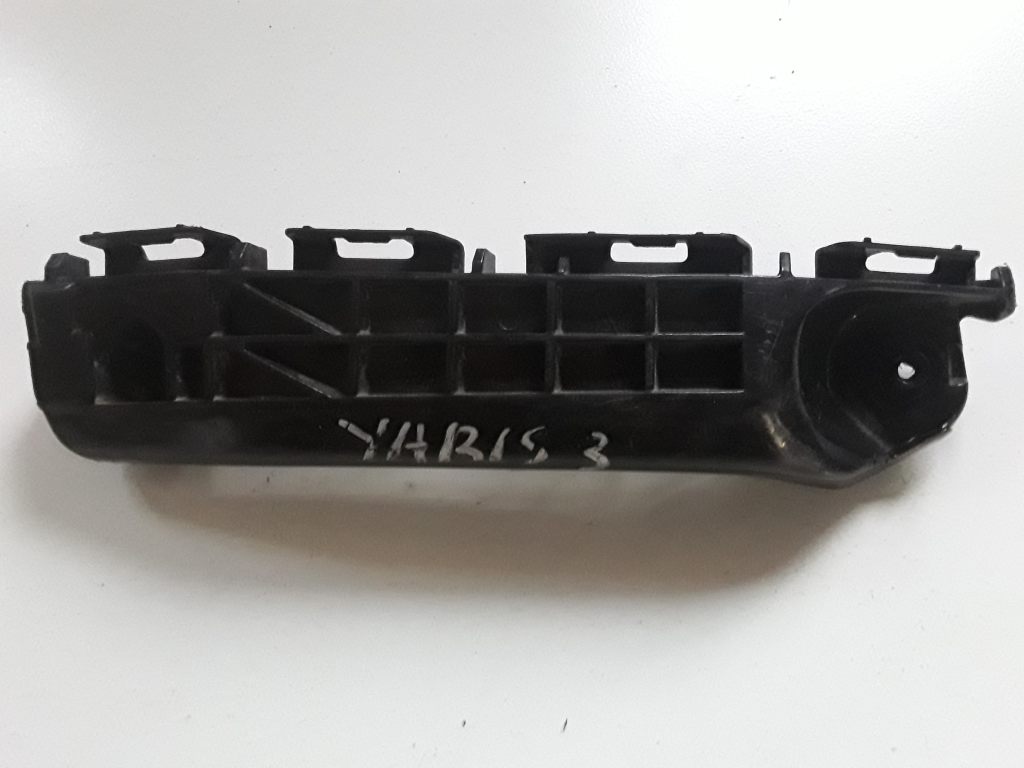 Used TOYOTA Yaris Front bumper bracket 525350D090