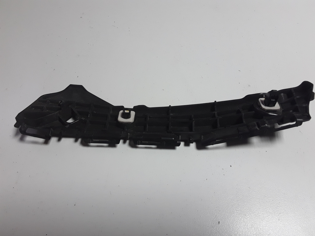 Used TOYOTA Yaris Rear bumper bracket 525760D260